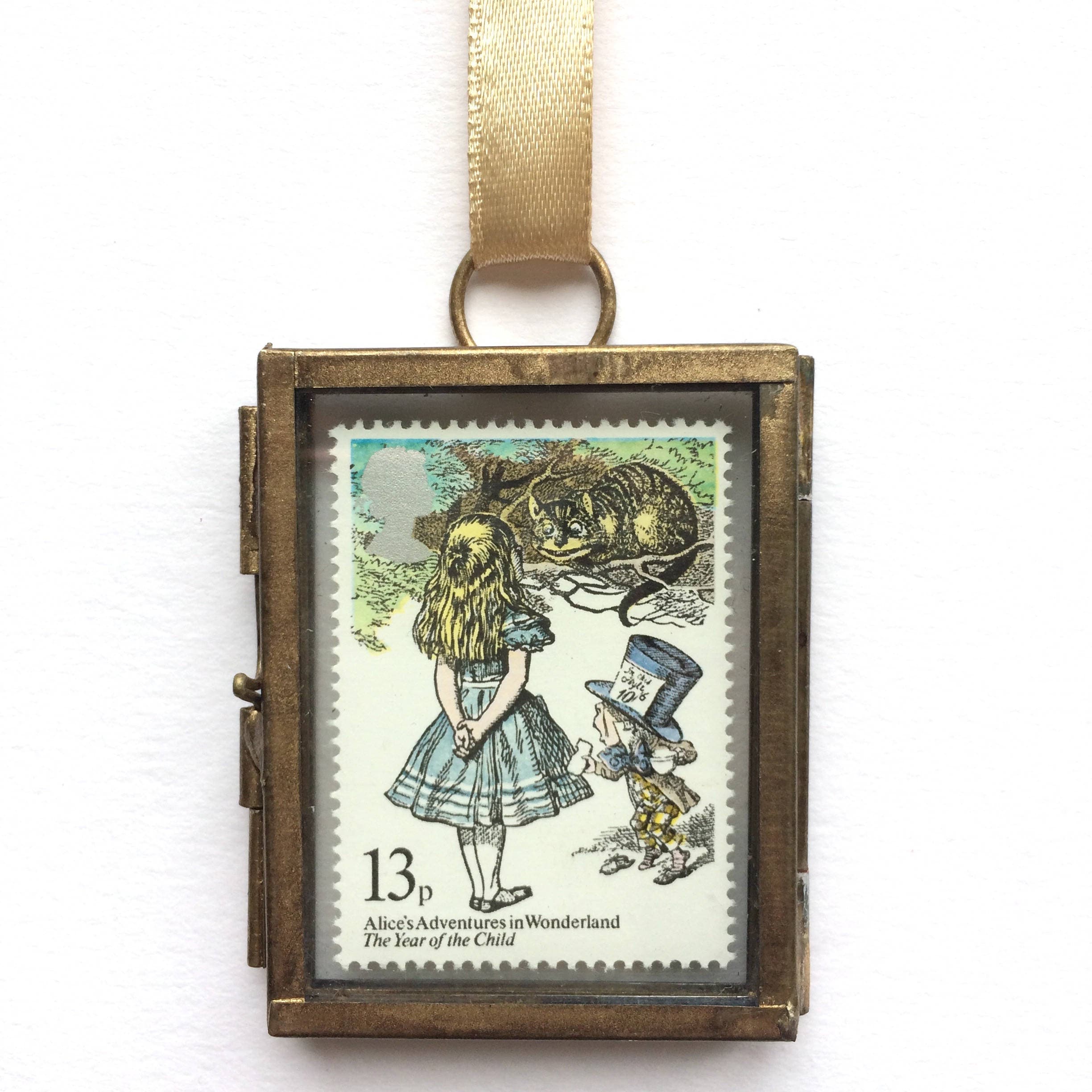 Alice in Wonderland (1979) – Signature Stamps